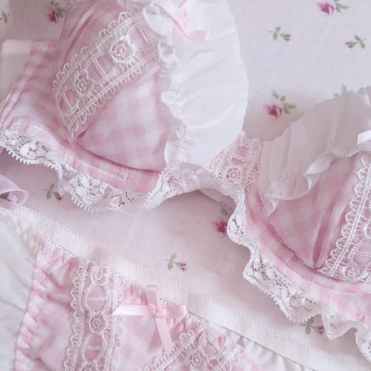 Dollette ♡ – By Dollette